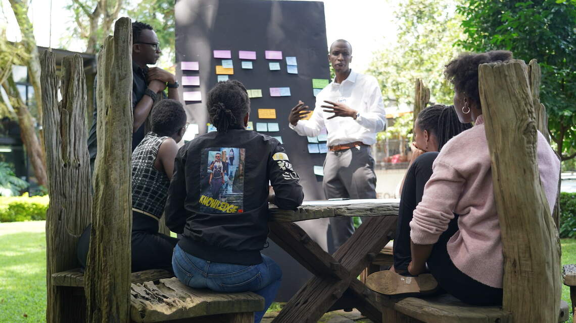 Community Engagement Playbook | IDEO.org